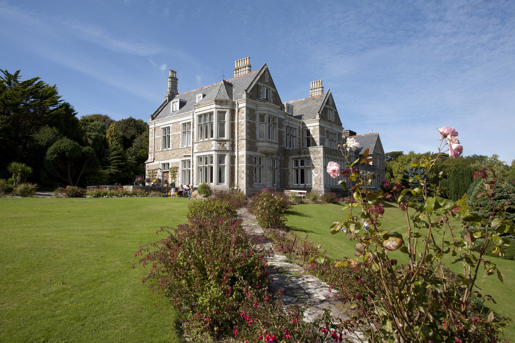 Tourism hotspots to see investment benefits from hotel and holiday ...