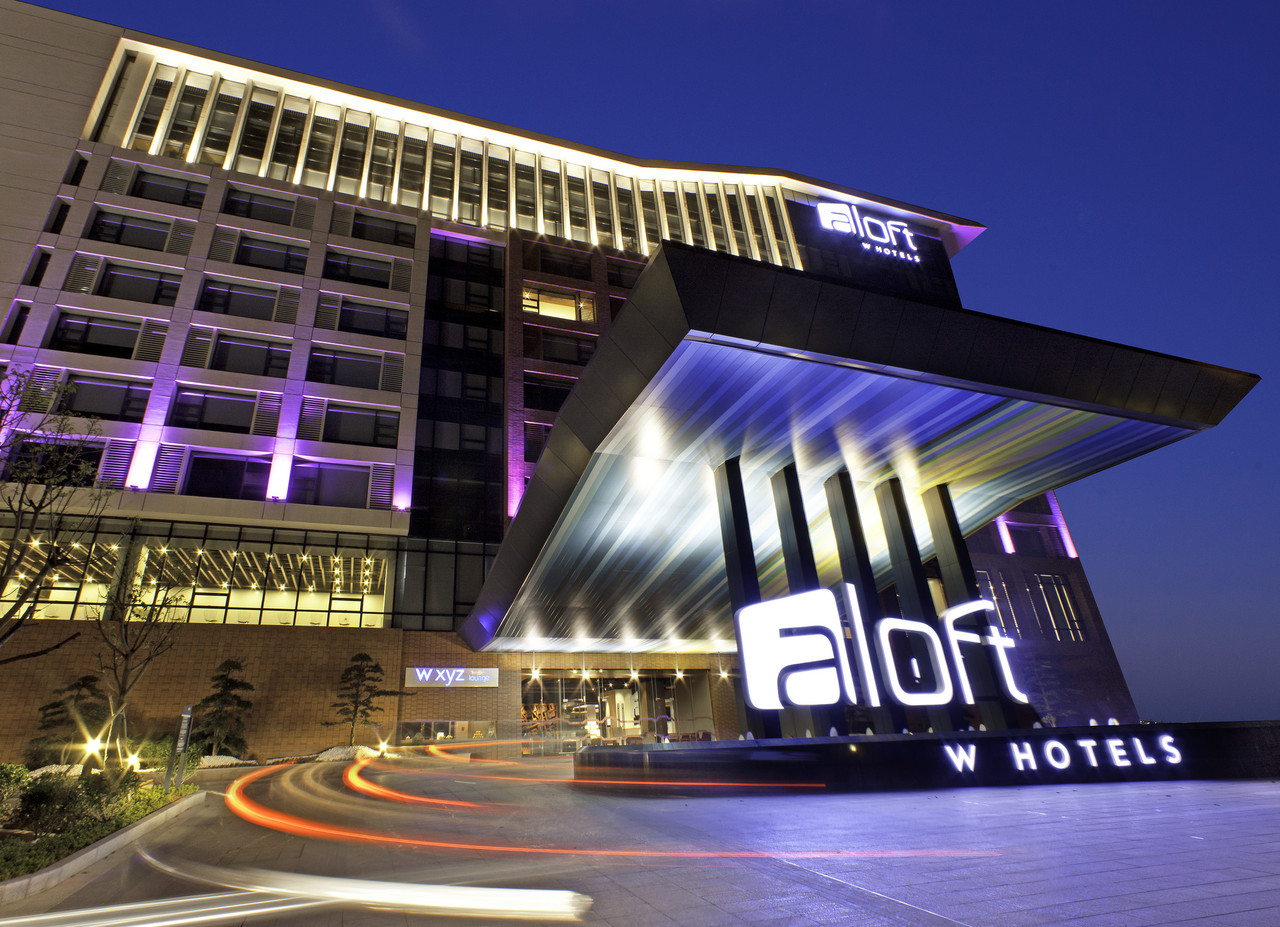 Starwood taps up ‘Siri’ to create voice-activated Aloft hotel bedrooms ...