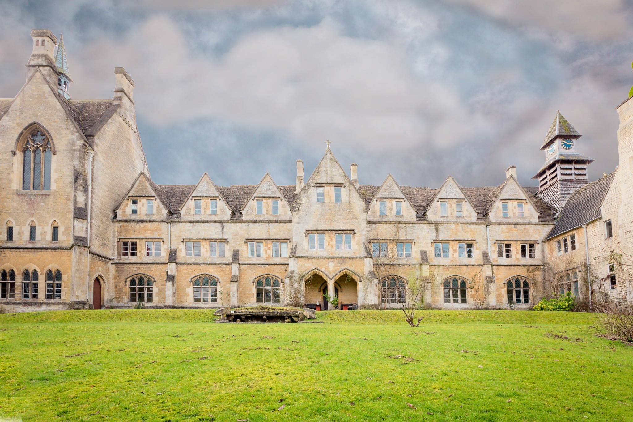 Former convent in the Cotswolds with development potential comes to ...