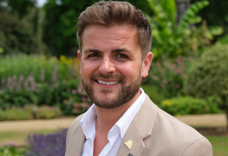 Robert Fairbairn appointed F&B Operations Manager at Homewood